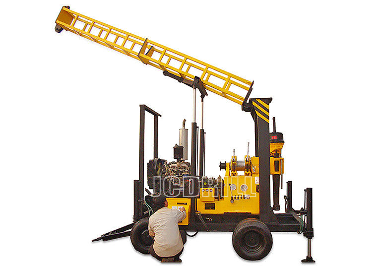 Trailer Type Rotary Spindle 600M Water Well Drilling Rig With Mud Pump